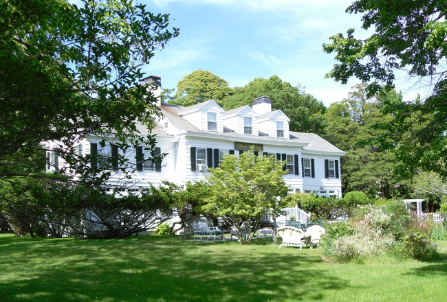 Village Latch Hotel Inn - KDHamptons